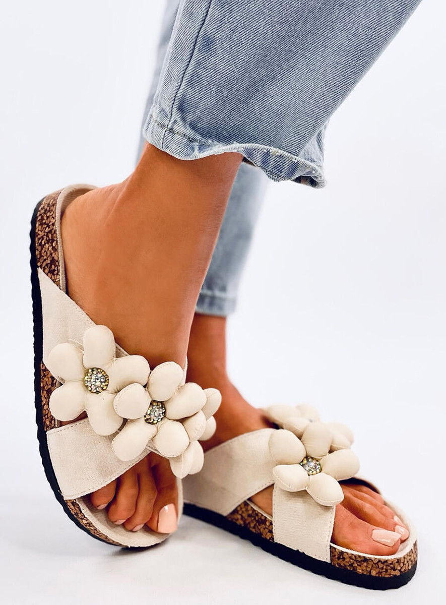 Klapki korkowe z poduszkowymi kwiatami CHARSS BEIGE | Sklep KupButy.com